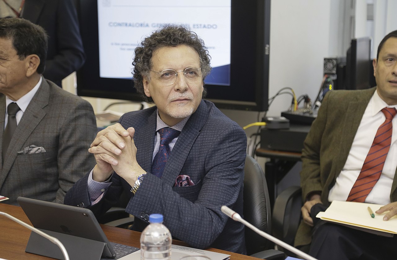 Contralor de Ecuador detenido por presunta corrupción – En Segundos Panama
